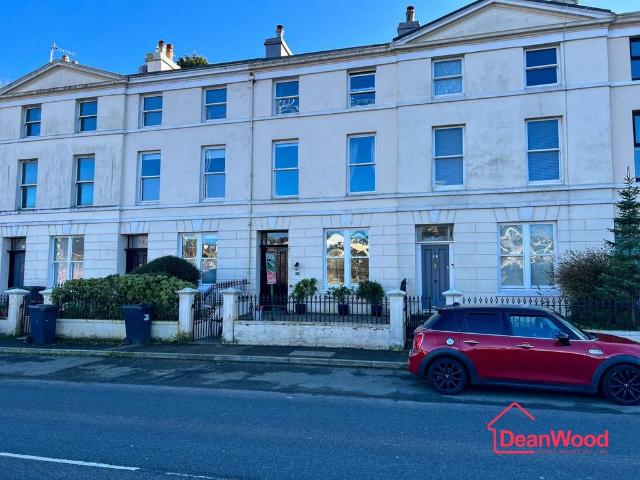 5 bedroom terraced house for sale
