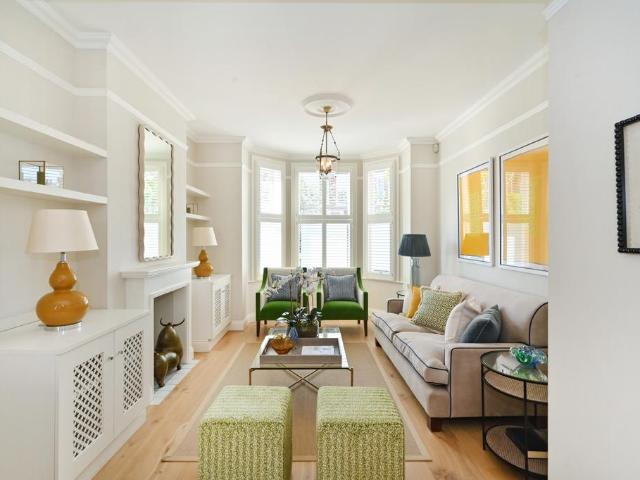 5 bedroom terraced house for sale