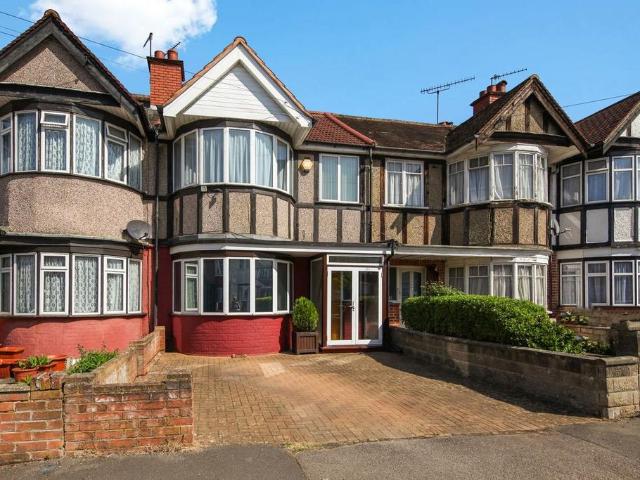 5 bedroom terraced house for sale
