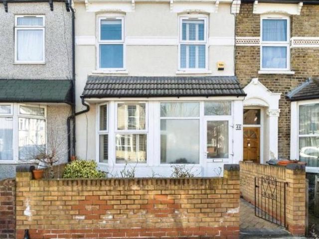 5 bedroom terraced house for sale