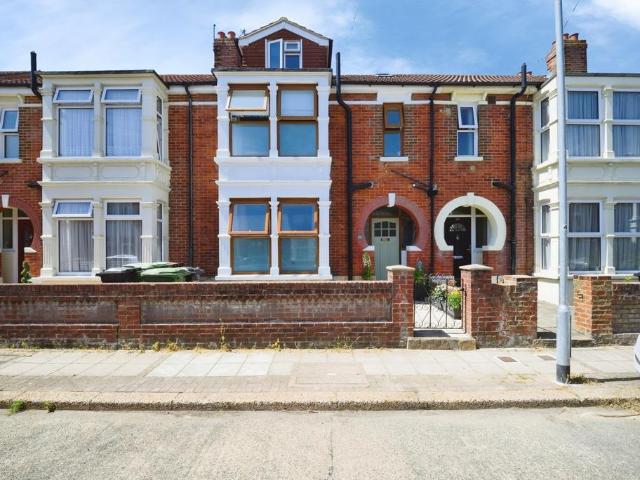 5 bedroom terraced house for sale