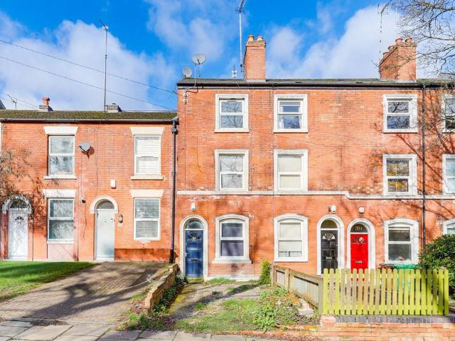5 bedroom terraced house for sale