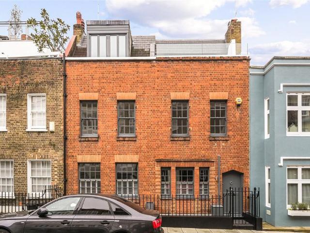 5 bedroom terraced house for sale