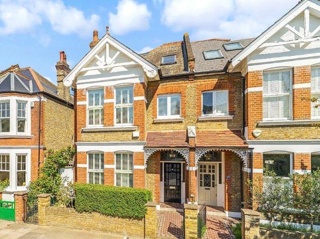 5 bedroom terraced house for sale