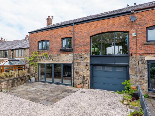 5 bedroom terraced house for sale