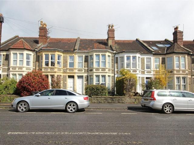 5 bedroom terraced house for sale