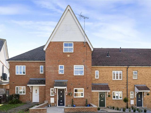 5 bedroom terraced house for sale