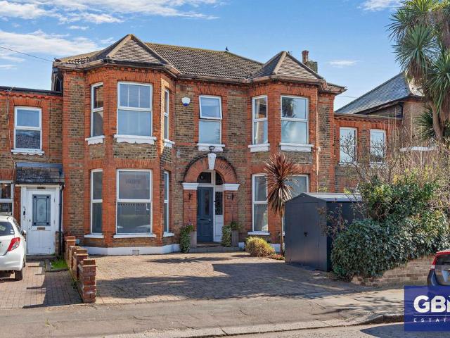 5 bedroom terraced house for sale
