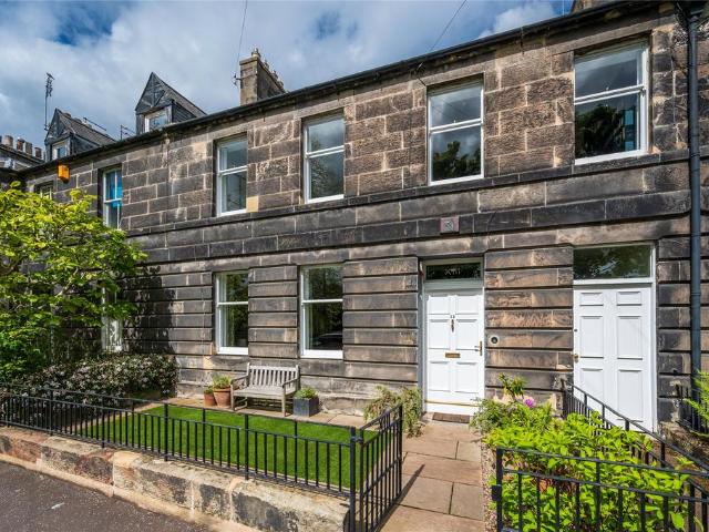 5 bedroom terraced house for sale