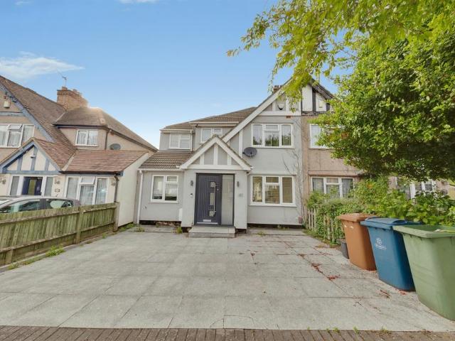 5 bedroom terraced house for sale