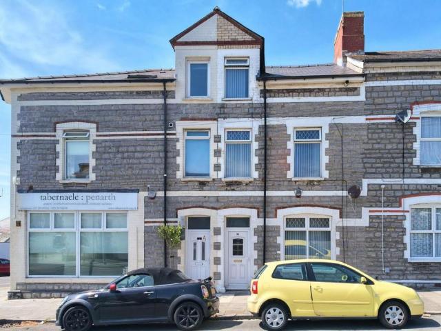 5 bedroom terraced house for sale
