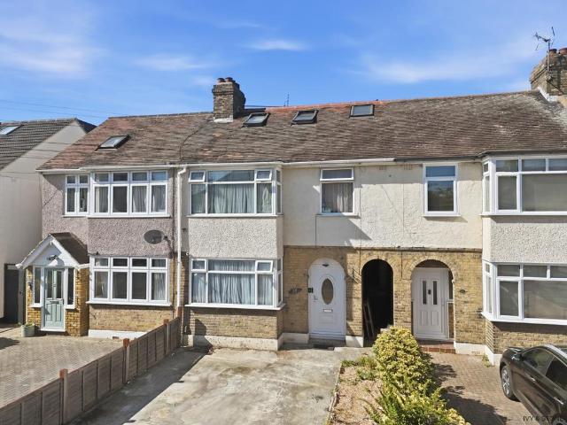 5 bedroom terraced house for sale