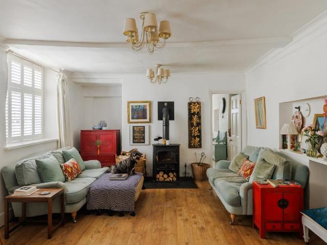 5 bedroom terraced house for sale