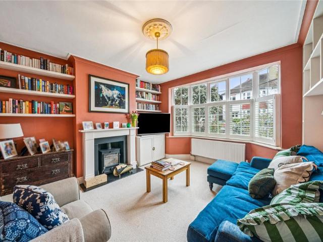 5 bedroom terraced house for sale