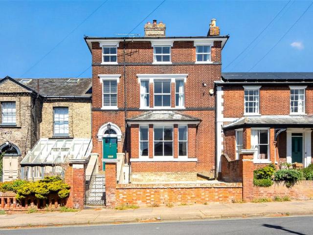 5 bedroom terraced house for sale