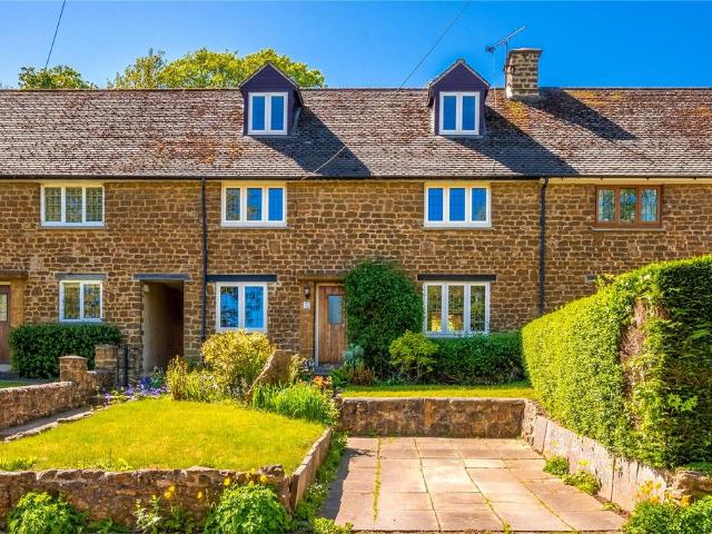 5 bedroom terraced house for sale