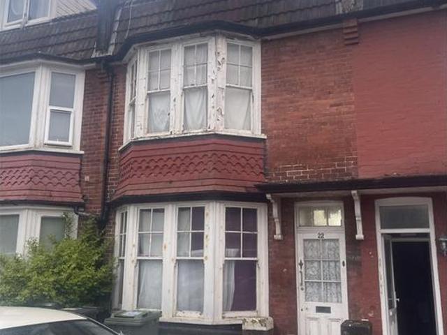 5 bedroom terraced house for sale