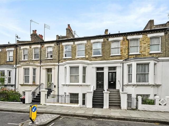 5 bedroom terraced house for sale