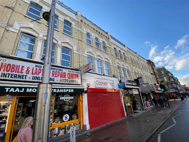 5 bedroom terraced house for sale