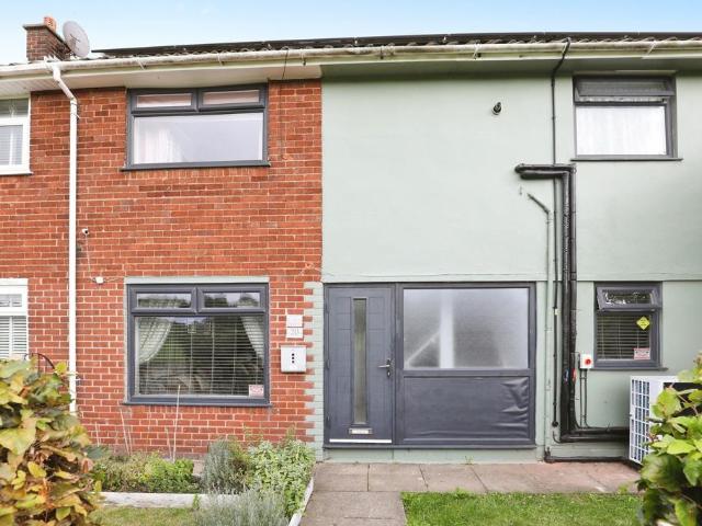 5 bedroom terraced house for sale