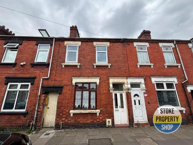 5 bedroom terraced house for sale