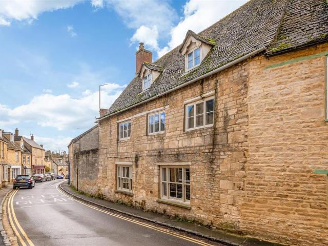 5 bedroom terraced house for sale