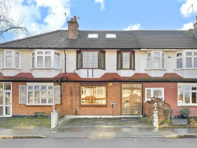 5 bedroom terraced house for sale