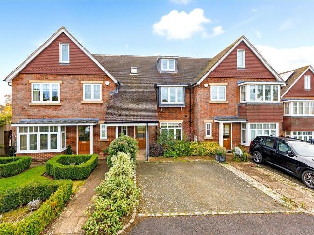 5 bedroom terraced house for sale