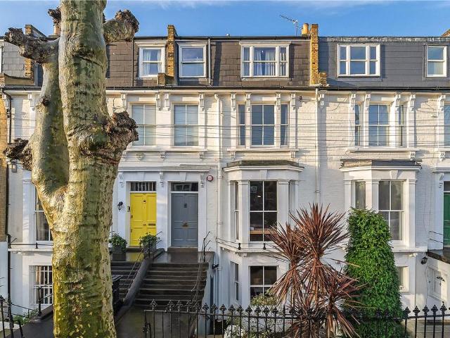 5 bedroom terraced house for sale