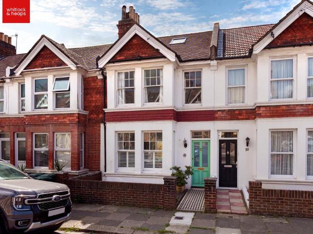 5 bedroom terraced house for sale