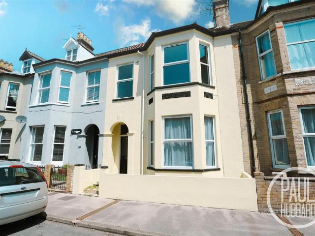 5 bedroom terraced house for sale