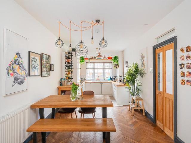 5 bedroom terraced house for sale
