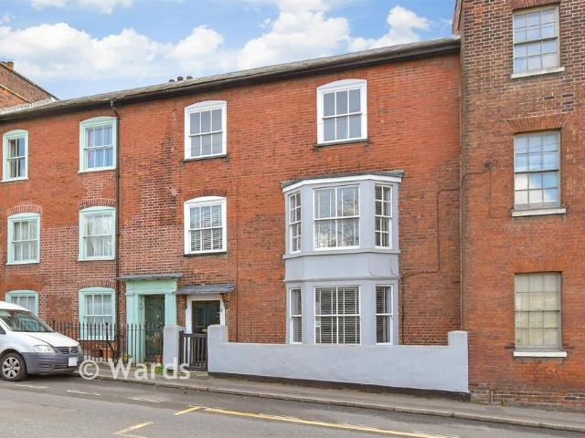 5 bedroom terraced house for sale