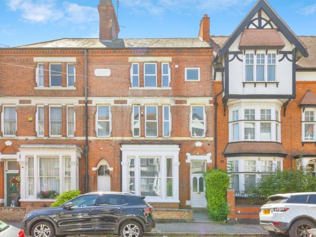 5 bedroom terraced house for sale