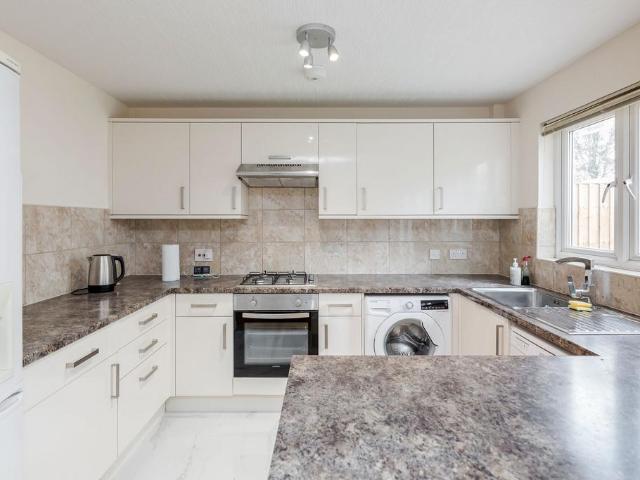 5 bedroom terraced house for sale