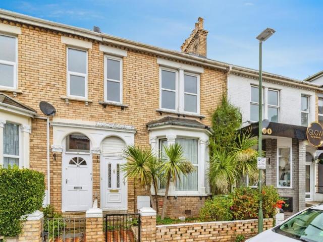 5 bedroom terraced house for sale