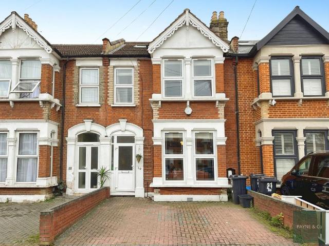 5 bedroom terraced house for sale