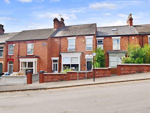 5 bedroom terraced house for sale