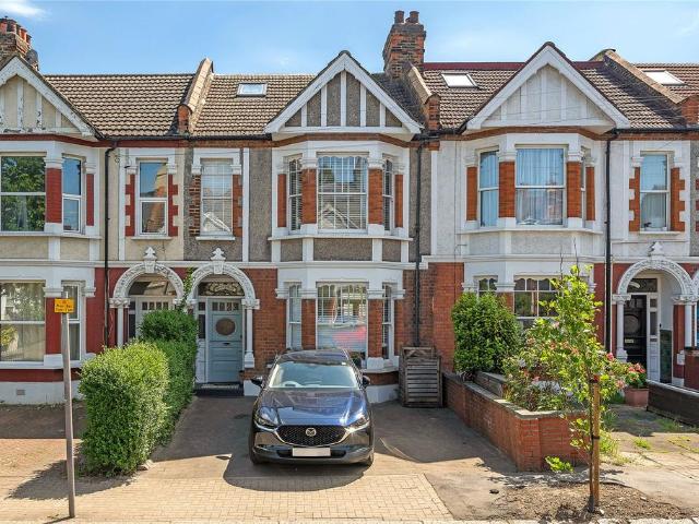 5 bedroom terraced house for sale