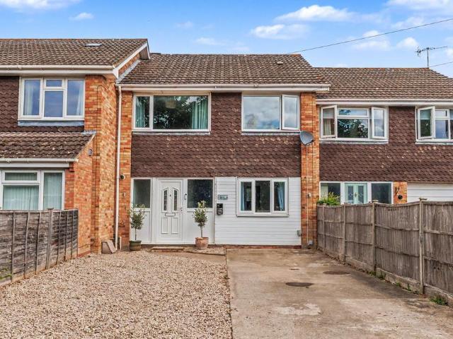 5 bedroom terraced house for sale