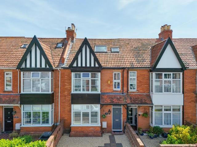 5 bedroom terraced house for sale