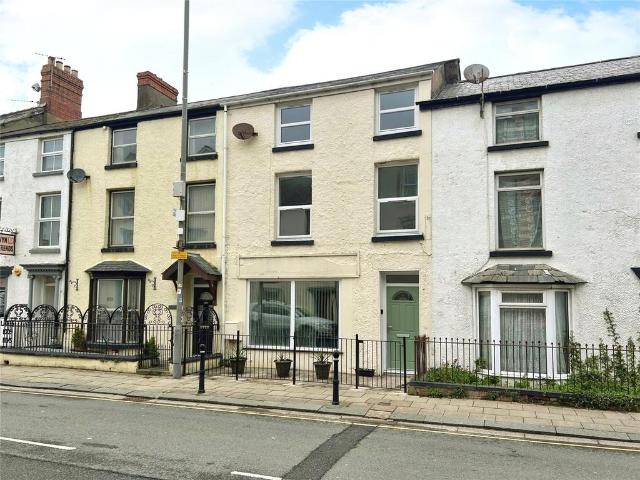 5 bedroom terraced house for sale