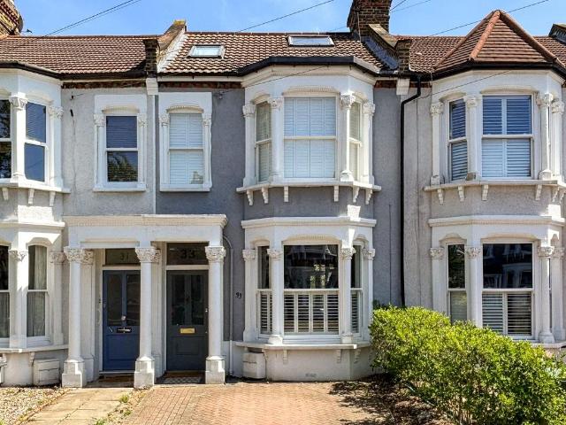 5 bedroom terraced house for sale