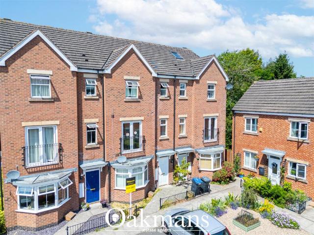 5 bedroom terraced house for sale