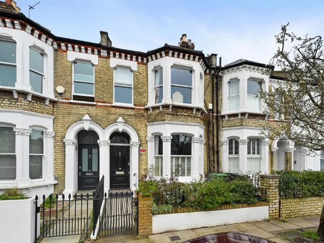 5 bedroom terraced house for sale