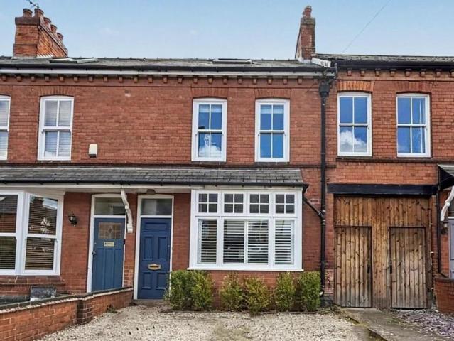 5 bedroom terraced house for sale