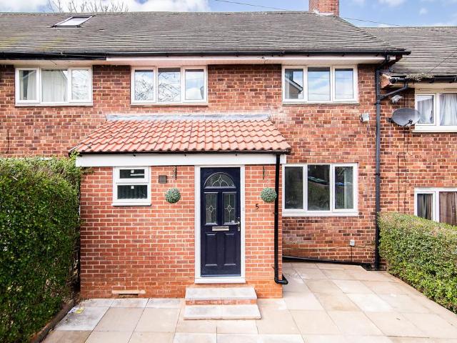 5 bedroom terraced house for sale