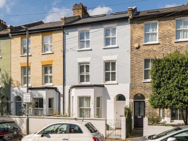 5 bedroom terraced house for sale