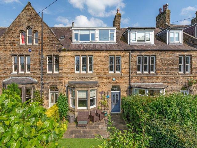 5 bedroom terraced house for sale
