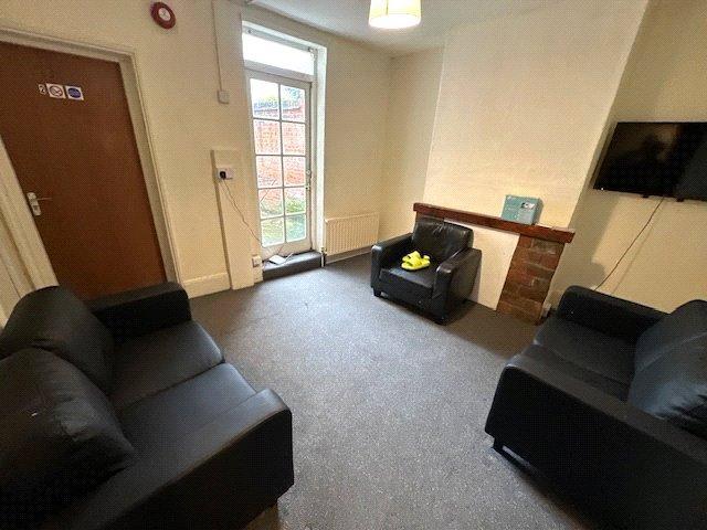 5 bedroom terraced house for sale